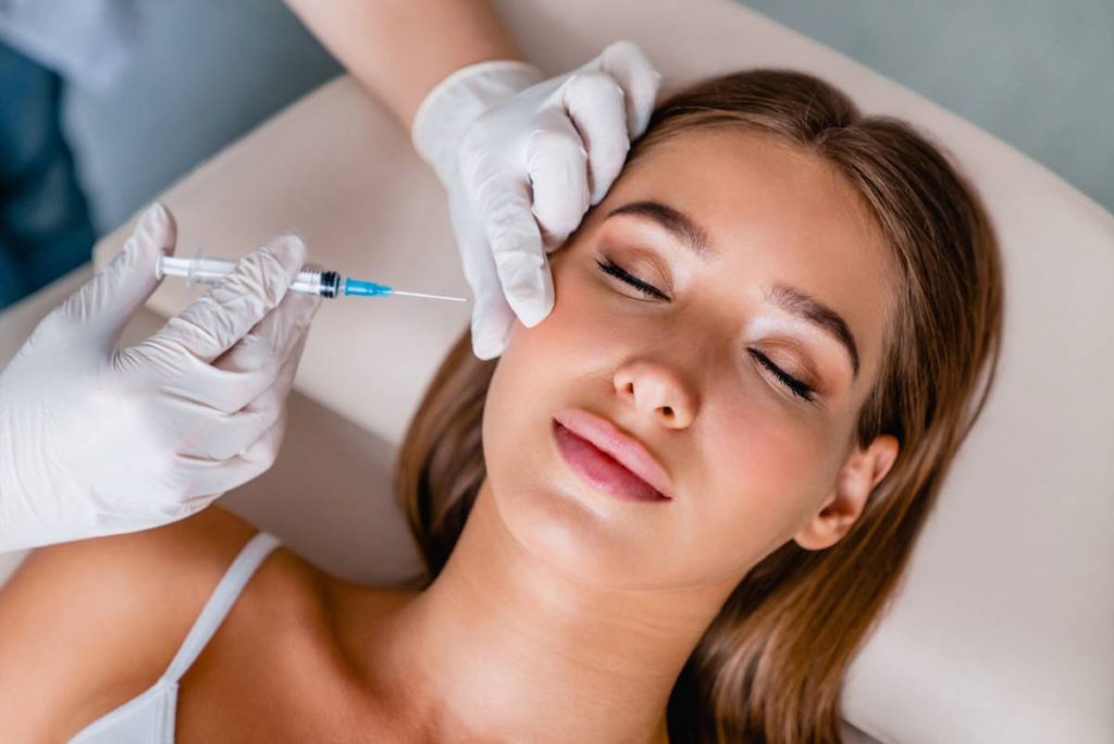 Tips: Smooth Recovery from Facial Fat Grafting Procedure